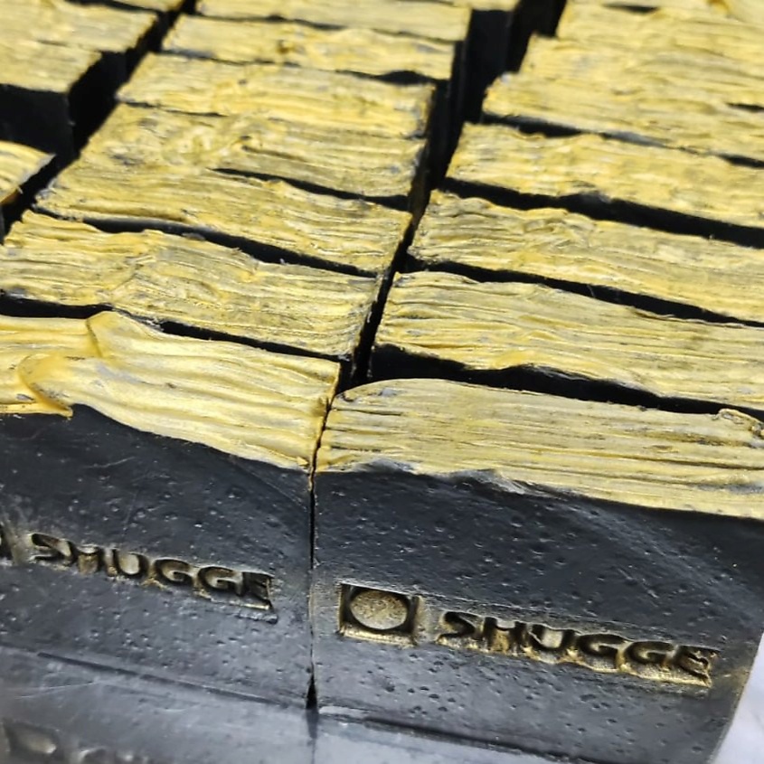 SHUGGE Шунгитовое мыло с золотой миккой, 1 шт. купить по цене 490₽ в ...